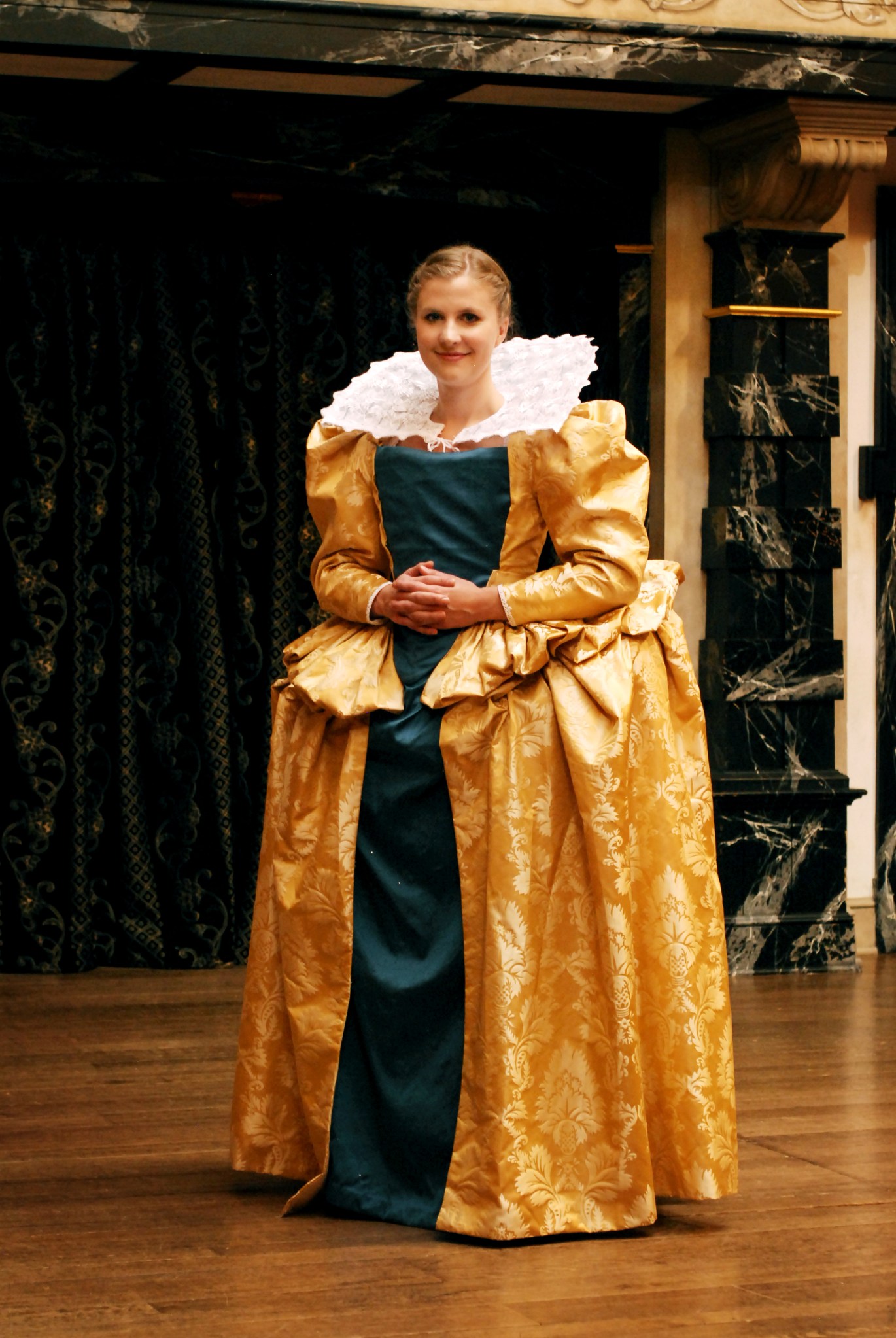 The Fashion is the Fashion 6: Hamlet – The Shakespearean Student