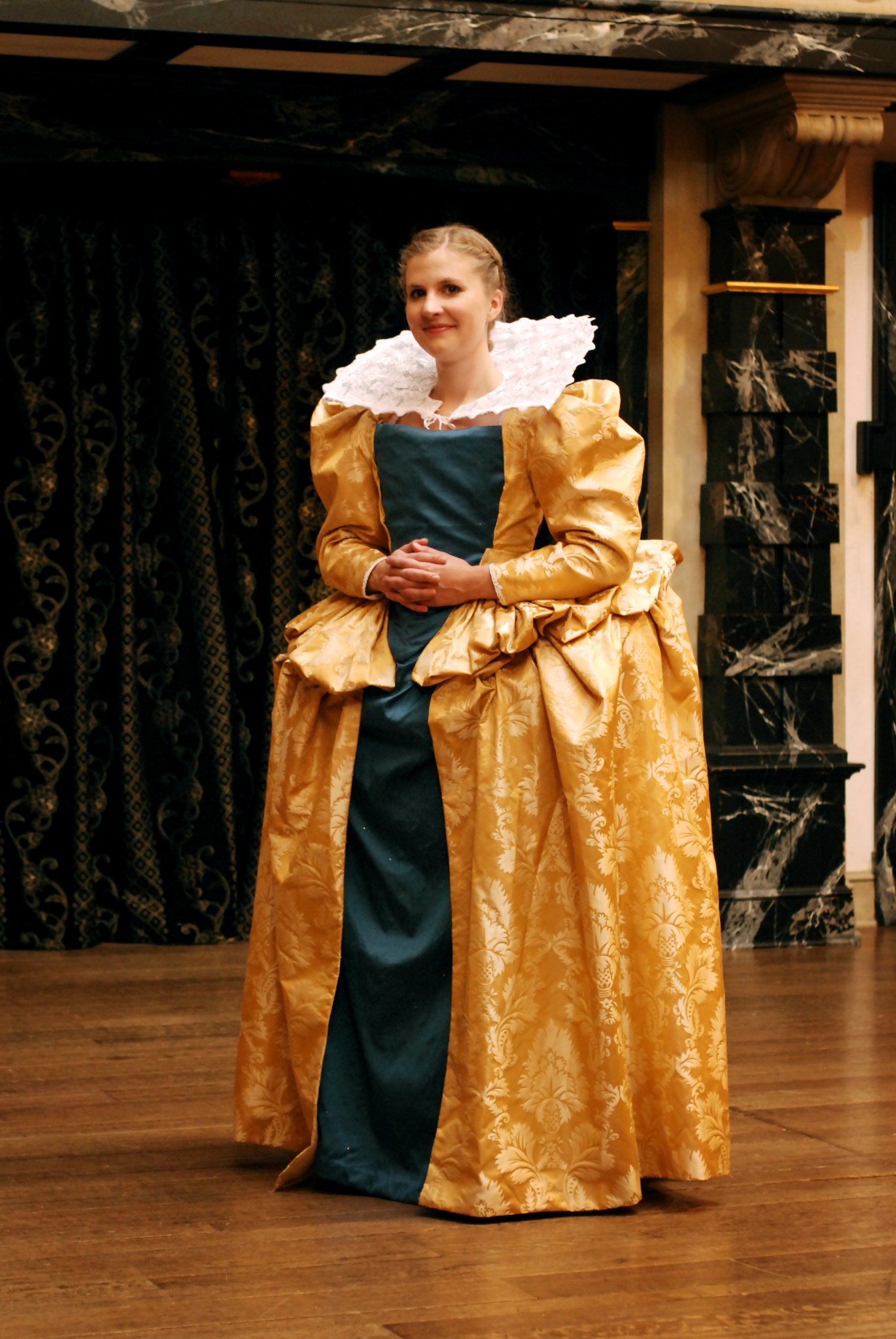 The Fashion is the Fashion 6: Hamlet – The Shakespearean Student