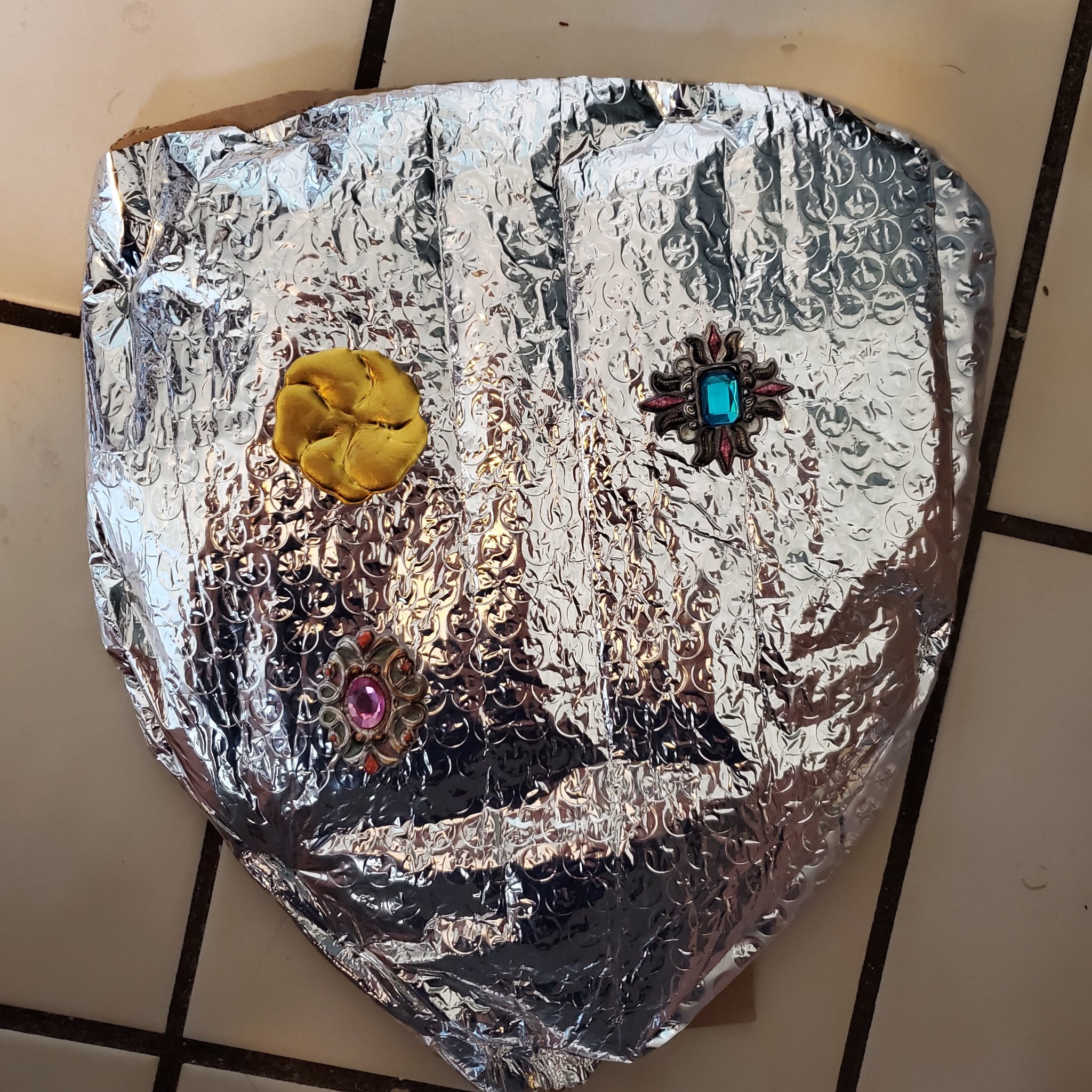 Shakespeare Crafts: Shield – The Shakespearean Student